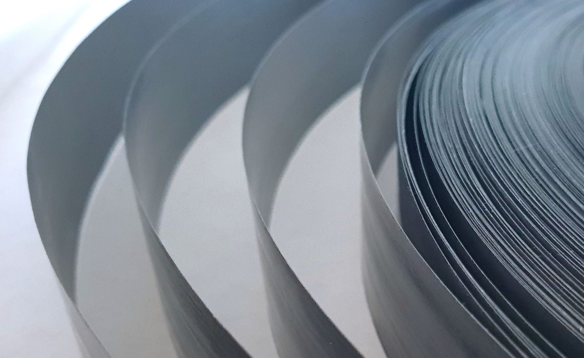 Benefits with thinner thermoplastic UD tape