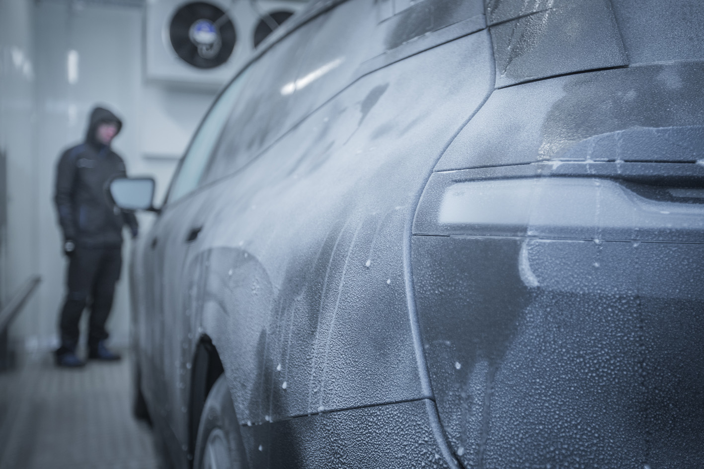 Cold chamber for controlled temperature testing