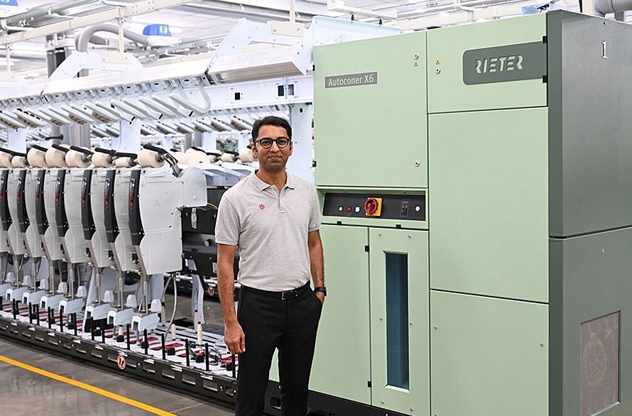 Highly customised compact yarn spinning