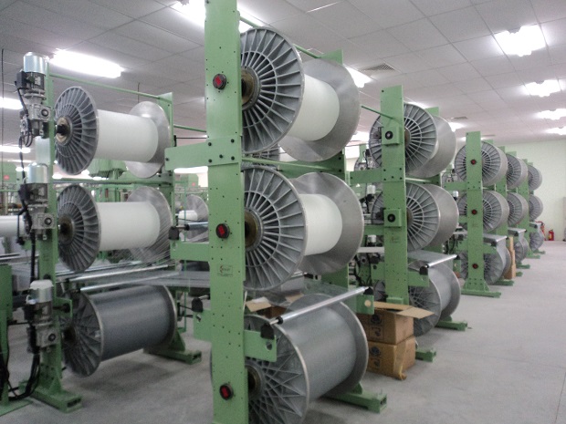 Creative warp yarn feeding systems at TTNA